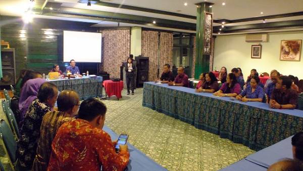 ACARA PEMBUKAAN DAN PENYAMBUTAN TIM SURVEYOR DALAM RANGKA PENILAIAN ... ACARA PEMBUKAAN DAN PENYAMBUTAN TIM SURVEYOR DALAM RANGKA PENILAIAN ...